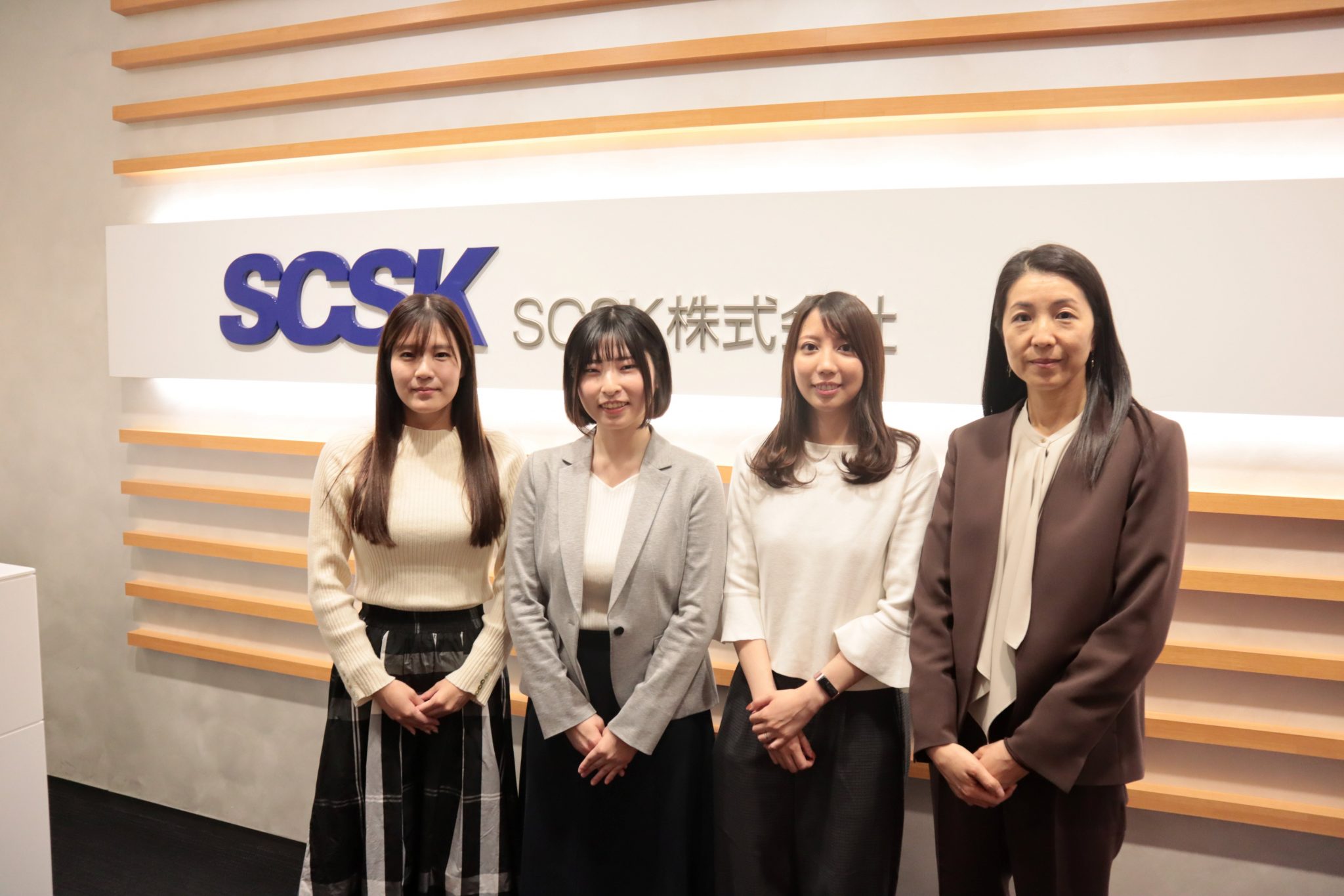 新入社員が「職場に受け入れてもらえた」ことを実感。配属先の心理的安全性向上が狙い―SCSK様活用事例 | 導入事例 | ハピネスプラネット